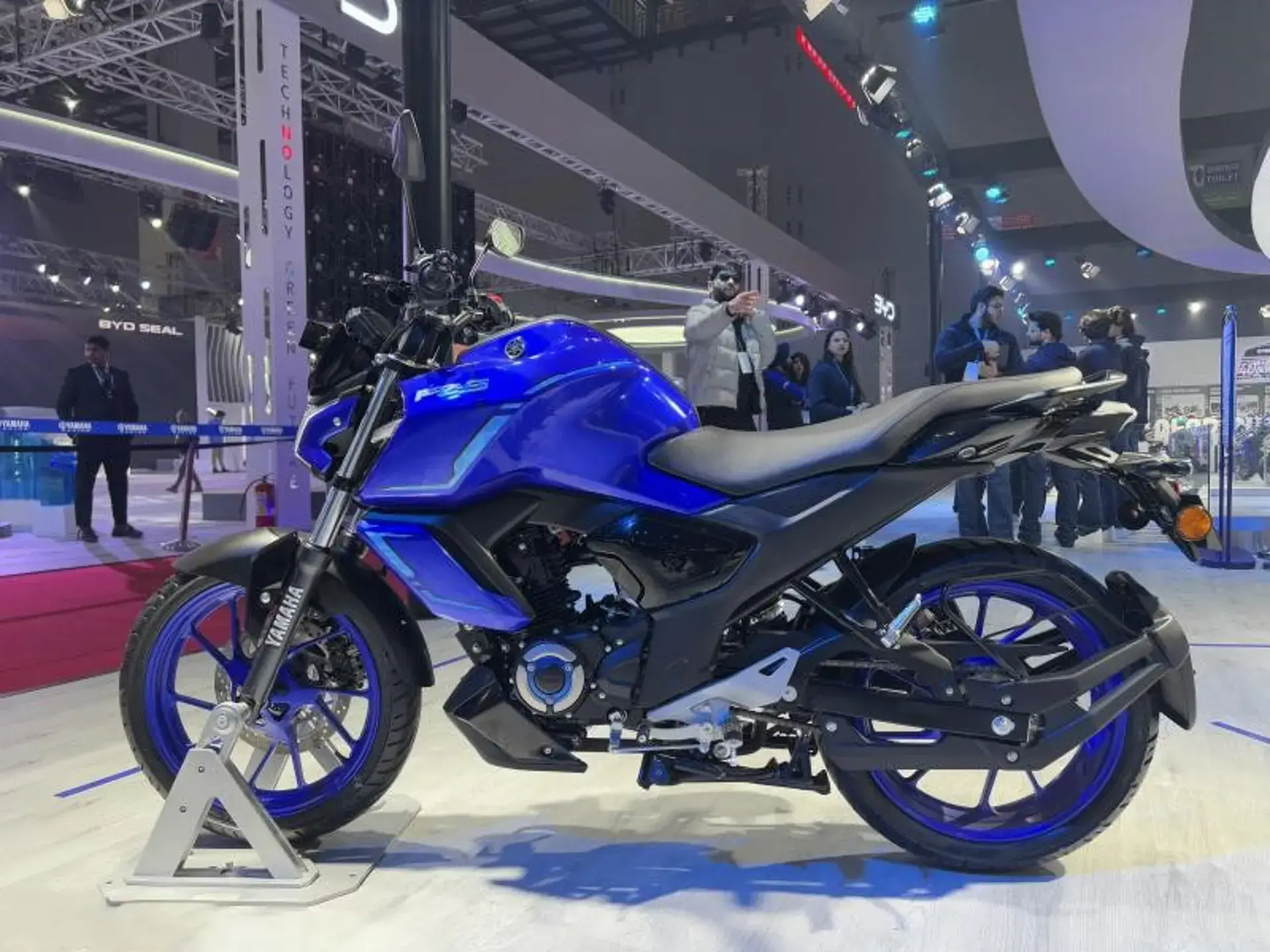 Yamaha FZ S FI Hybrid 2025: A New Era of Efficiency – AssamTouch समाचार
